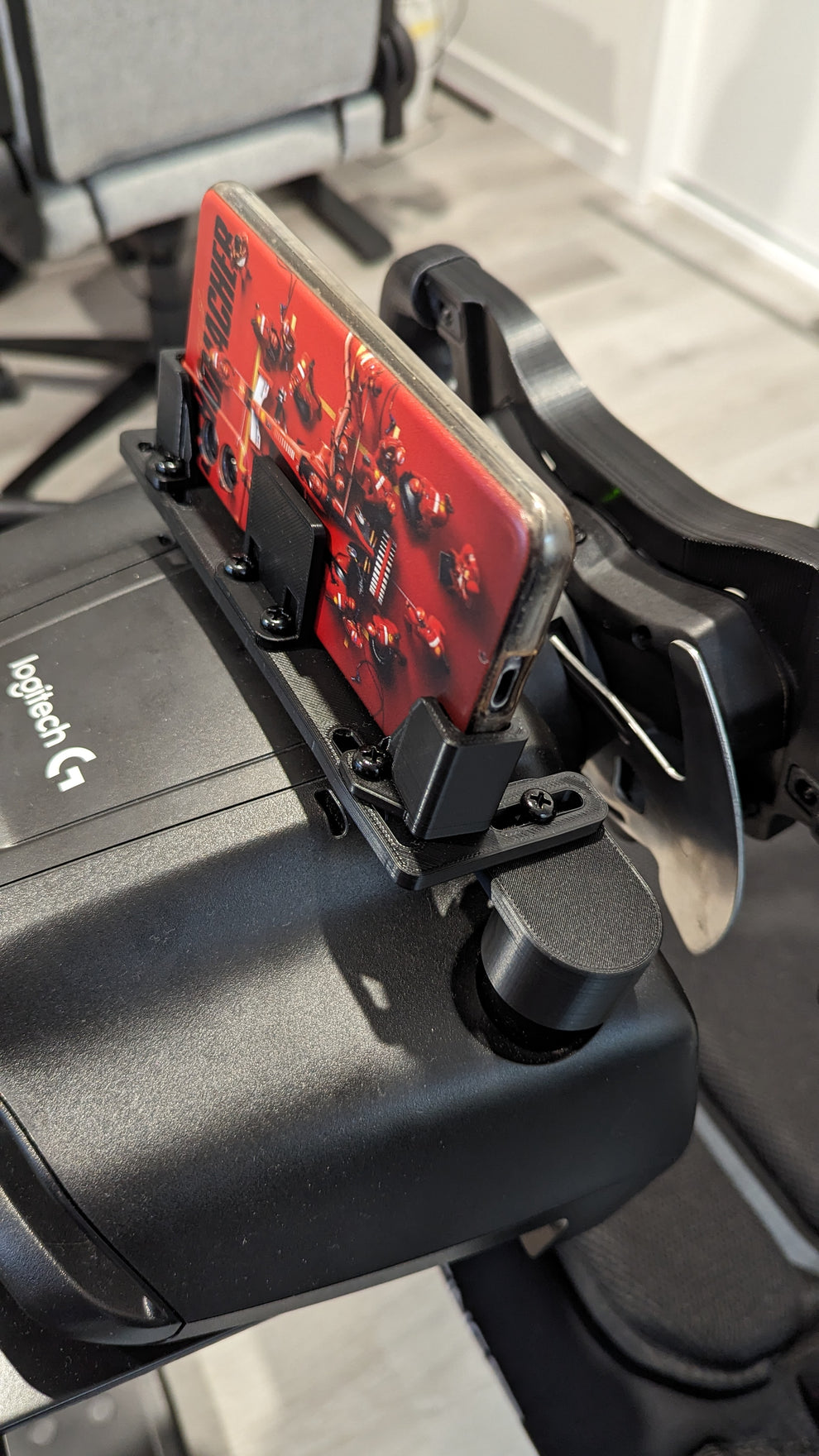 Dashboard Phone Holder Mod for Logitech G29, G923, G920, G27 – Sim Mods Hub
